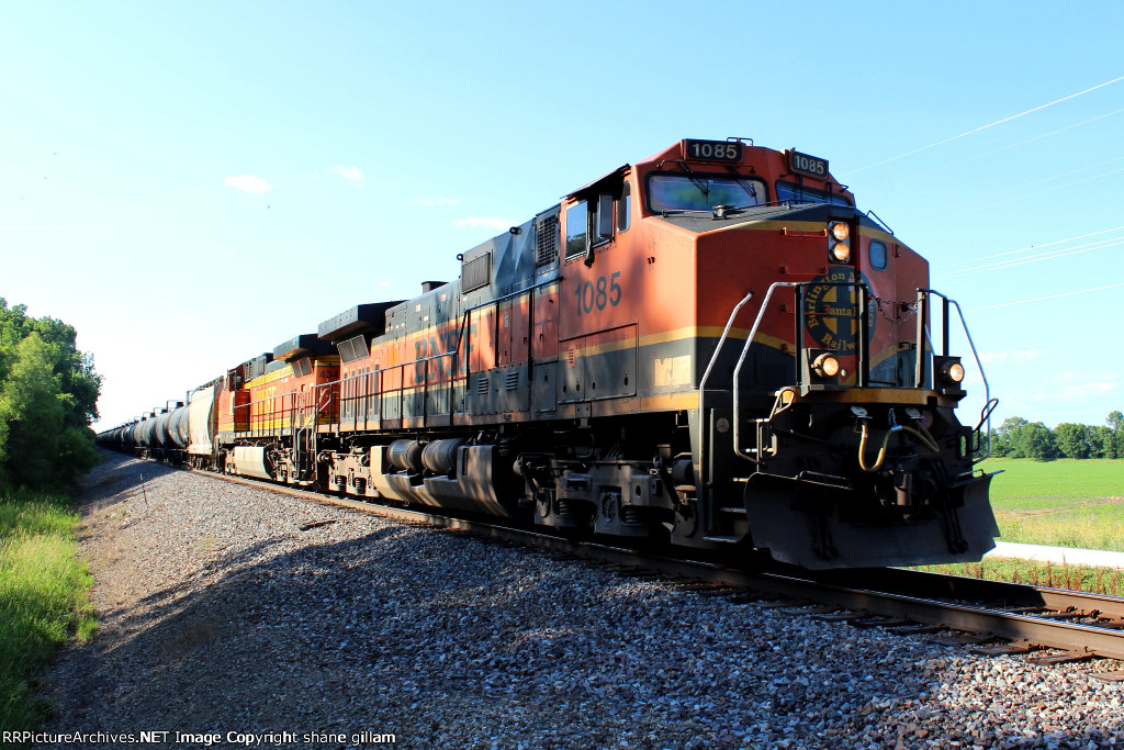 BNSF 1085 leads a loaded enthanol train sb,